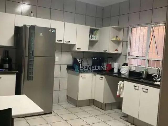 Casa / Sobrado para Venda em Ribeirão Preto/SP Jardim Califórnia 5 Quartos