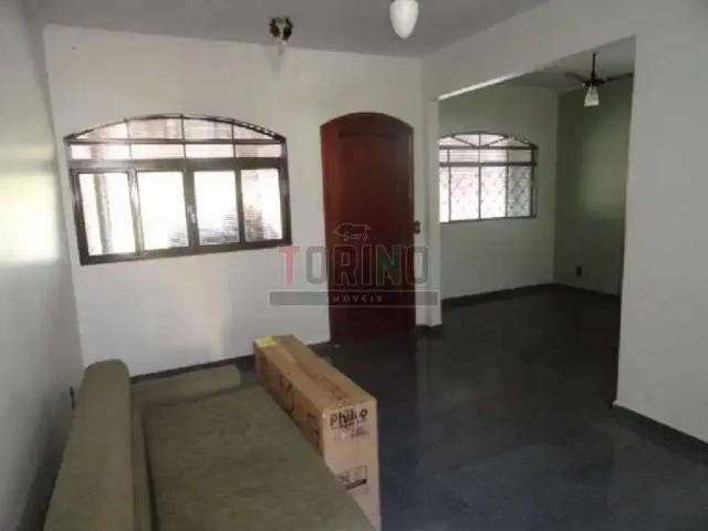 Casa / Sobrado para Venda em Ribeirão Preto/SP Jardim Irajá 4 Quartos