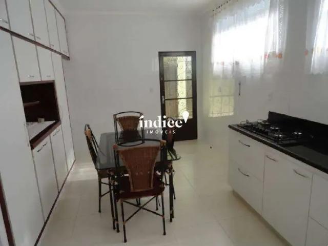 Casa / Sobrado para Venda em Ribeirão Preto/SP Jardim Irajá 4 Quartos