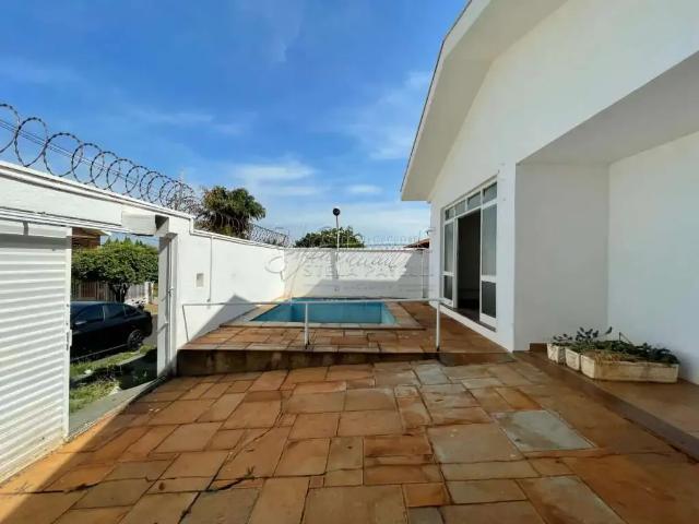 Casa / Sobrado para Venda em Ribeirão Preto/SP Jardim Irajá 4 Quartos