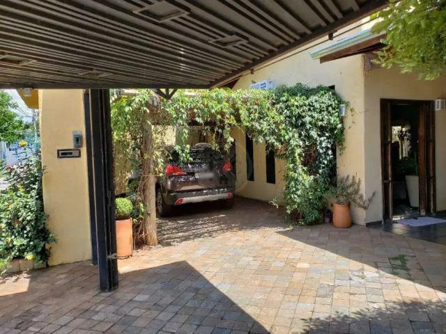 Casa / Sobrado para Venda em Ribeirão Preto/SP Jardim Irajá 4 Quartos