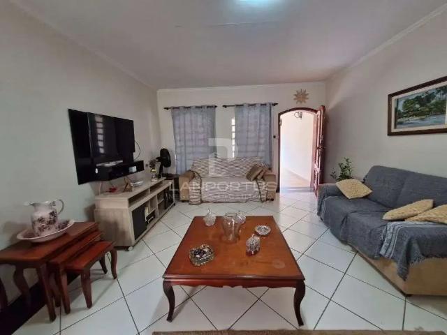 Casa / Sobrado para Venda em Ribeirão Preto/SP Jardim Irajá 3 Quartos