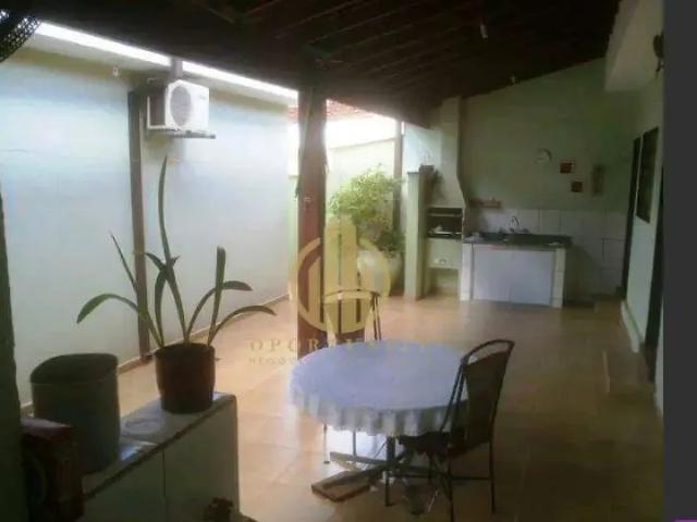 Casa / Sobrado para Venda em Ribeirão Preto/SP Jardim Irajá 3 Quartos