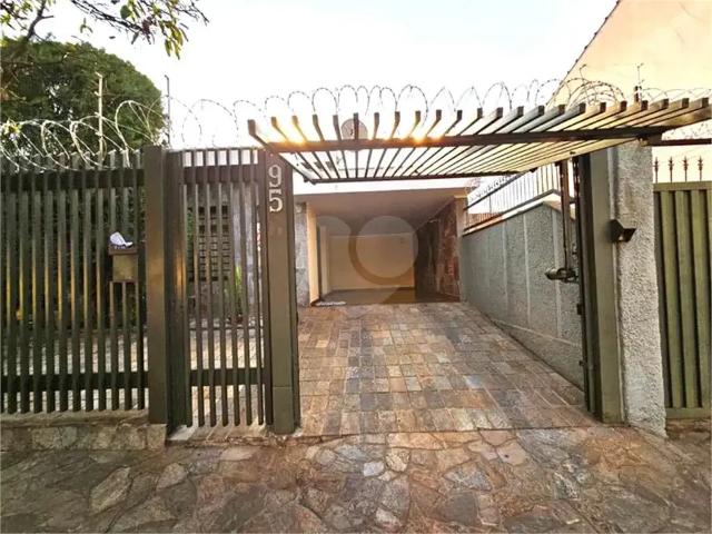 Casa / Sobrado para Venda em Ribeirão Preto/SP Jardim Maria Goretti 6 Quartos
