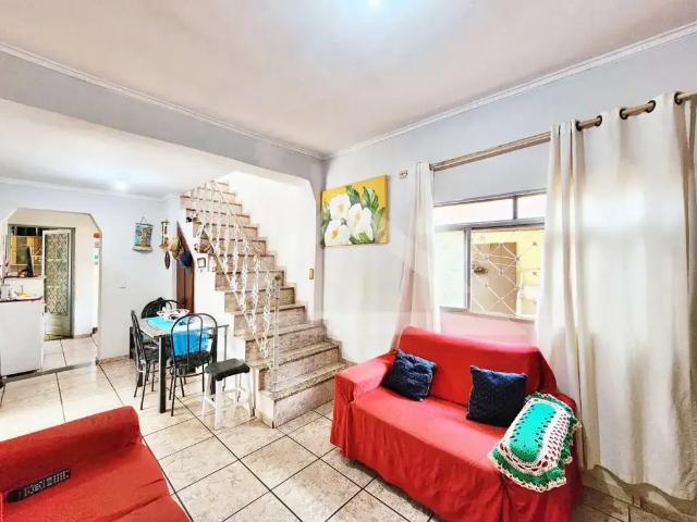 Casa / Sobrado para Venda em Ribeirão Preto/SP Jardim Piratininga 4 Quartos