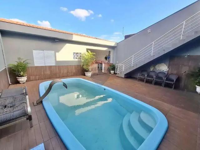 Casa / Sobrado para Venda em Ribeirão Preto/SP Jardim Piratininga 4 Quartos