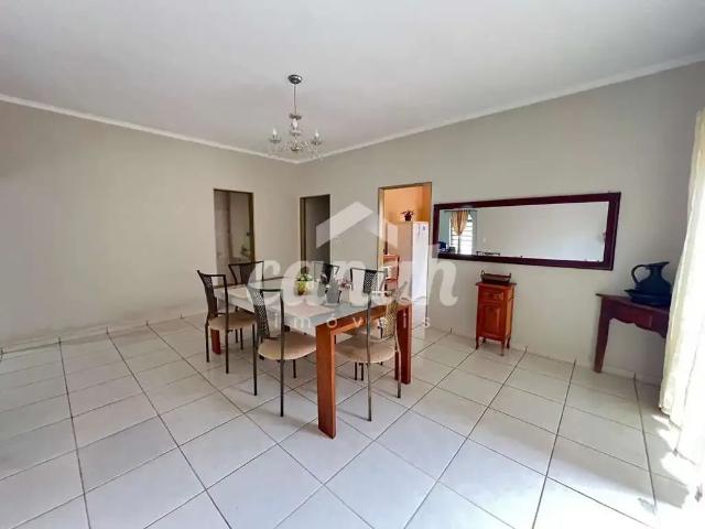 Casa / Sobrado para Venda em Ribeirão Preto/SP Jardim Recreio 4 Quartos
