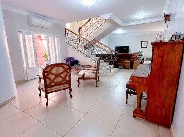 Casa / Sobrado para Venda em Ribeirão Preto/SP Jardim São Luiz 4 Quartos