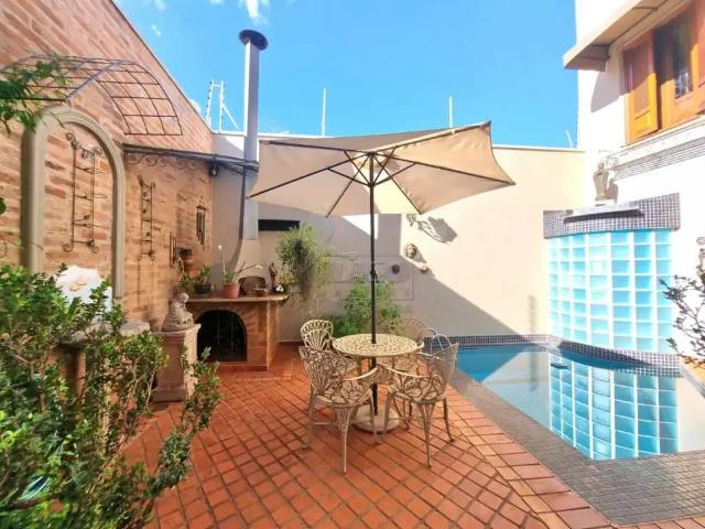 Casa / Sobrado para Venda em Ribeirão Preto/SP Jardim São Luiz 5 Quartos