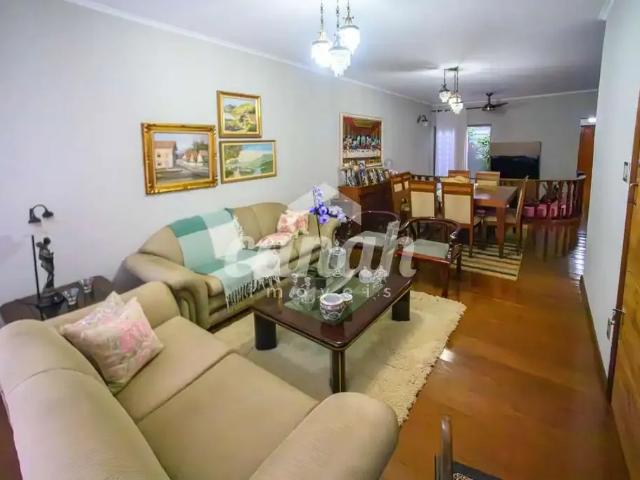 Casa / Sobrado para Venda em Ribeirão Preto/SP Parque dos Bandeirantes 3 Quartos
