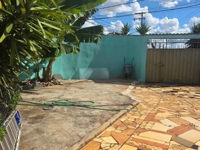 Casa / Sobrado para Venda em Ribeirão Preto/SP Parque Residencial Cândido Portinari 2 Quartos