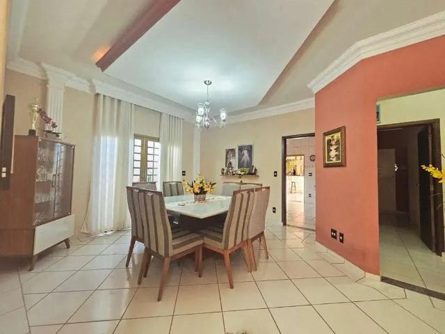 Casa / Sobrado para Venda em Ribeirão Preto/SP Parque Residencial Cândido Portinari 3 Quartos
