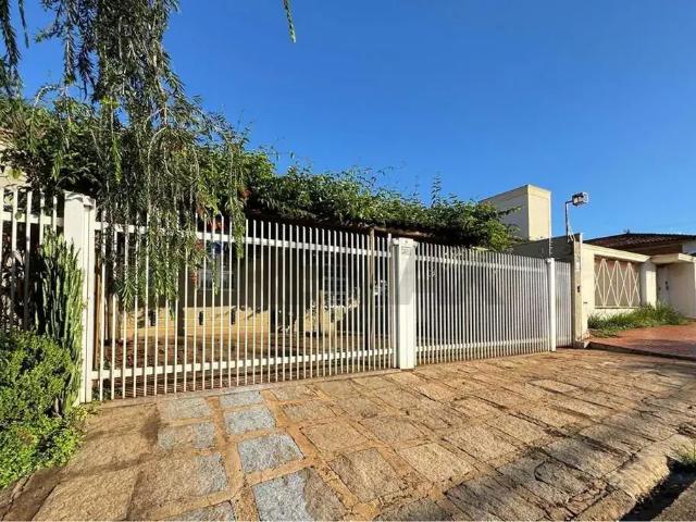 Casa / Sobrado para Venda em Ribeirão Preto/SP Parque Residencial Lagoinha 4 Quartos