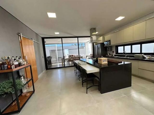 Casa / Sobrado para Venda em Ribeirão Preto/SP Residencial Alto do Castelo 4 Quartos