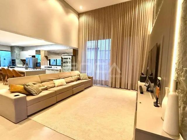 Casa / Sobrado para Venda em Ribeirão Preto/SP Residencial e Empresarial Alphaville 4 Quartos