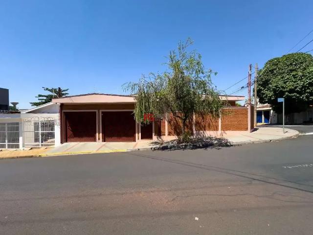 Casa / Sobrado para Venda em Ribeirão Preto/SP Sumarezinho 3 Quartos