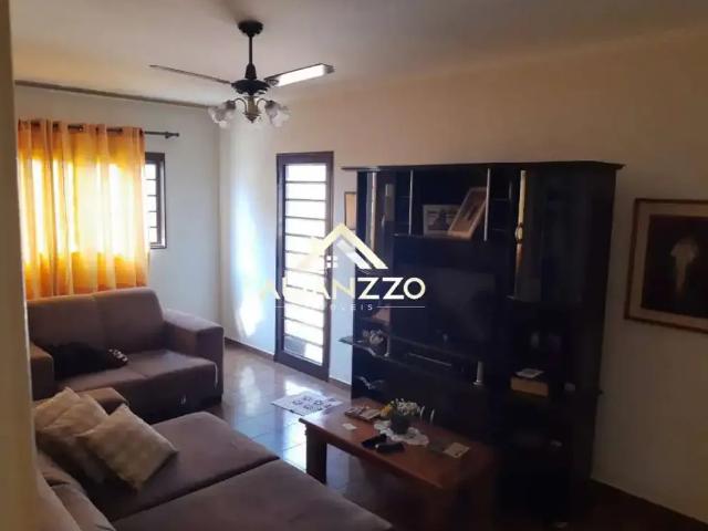 Casa / Sobrado para Venda em Ribeirão Preto/SP Vila Tibério 4 Quartos