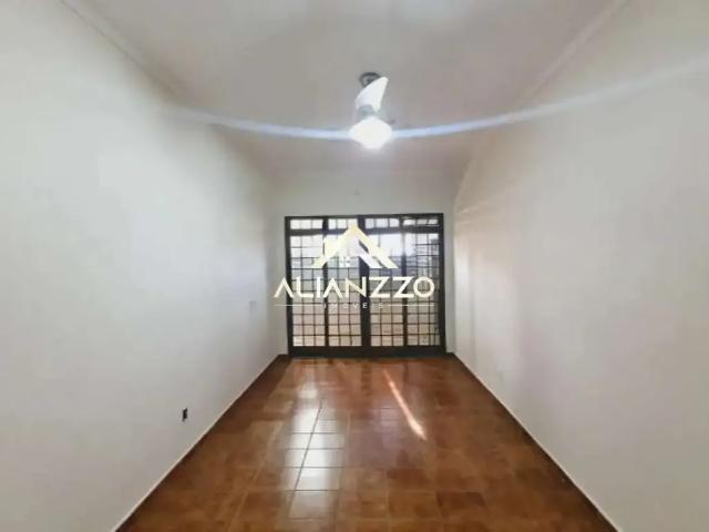 Casa / Sobrado para Venda em Ribeirão Preto/SP Vila Tibério 3 Quartos
