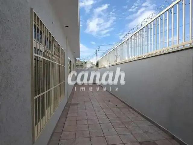 Casa / Sobrado para Venda em Ribeirão Preto/SP Vila Tibério 3 Quartos