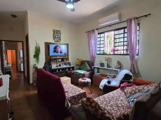 Casa / Sobrado para Venda em Ribeirão Preto/SP Vila Tibério 3 Quartos
