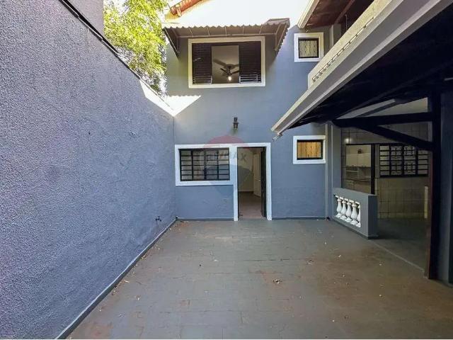 Casa / Sobrado para Venda em Ribeirão Preto/SP Vila Tibério 3 Quartos
