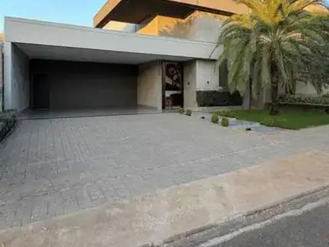 Casa / Sobrado para Venda em Rondonópolis/MT Condomínio do Bosque