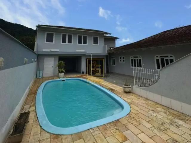 Casa / Sobrado para Venda em Rodeio/SC Gávea 4 Quartos
