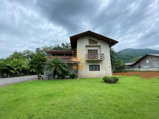 Casa / Sobrado para Venda em Rodeio/SC Rodeio 32 5 Quartos