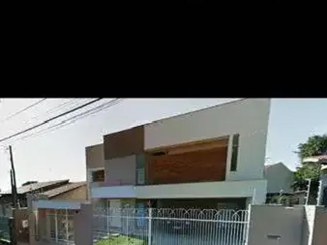 Casa / Sobrado para Venda em Rolândia/PR Centro 4 Quartos