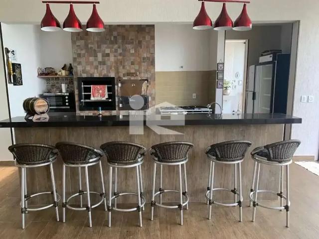 Casa / Sobrado para Venda em Rolândia/PR Centro