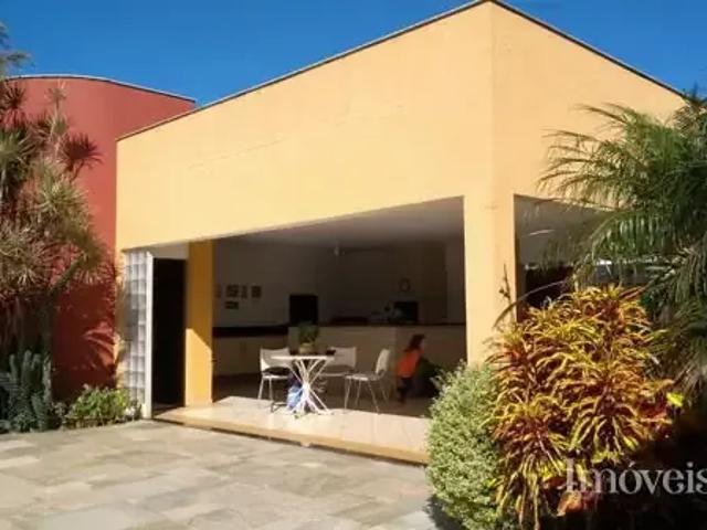 Casa / Sobrado para Venda em Rolândia/PR Centro 3 Quartos