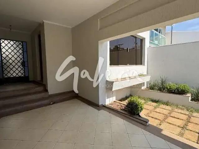 Casa / Sobrado para Venda em São Caetano do Sul/SP Cerâmica 3 Quartos