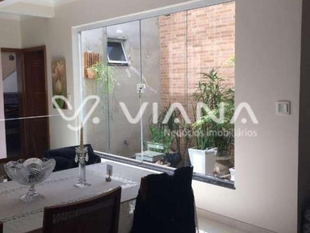Casa / Sobrado para Venda em São Caetano do Sul/SP Cerâmica 3 Quartos