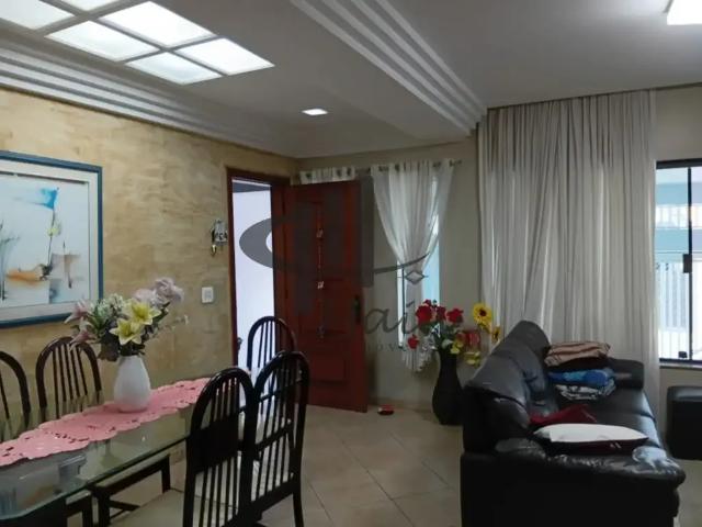 Casa / Sobrado para Venda em São Caetano do Sul/SP Cerâmica 3 Quartos