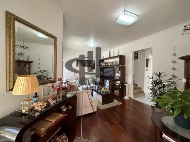 Casa / Sobrado para Venda em São Caetano do Sul/SP Cerâmica 3 Quartos