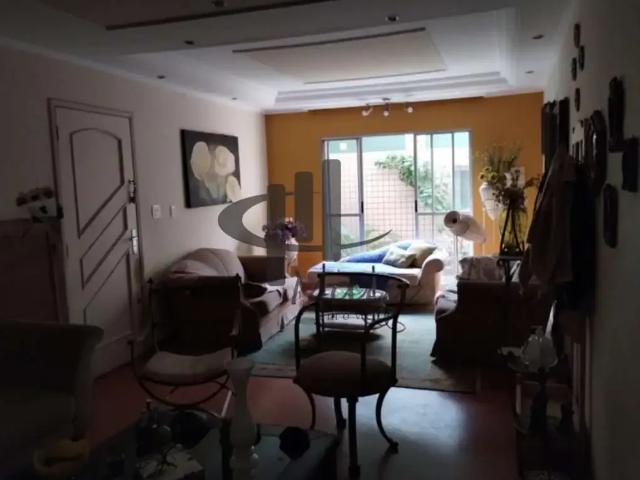 Casa / Sobrado para Venda em São Caetano do Sul/SP Cerâmica 3 Quartos