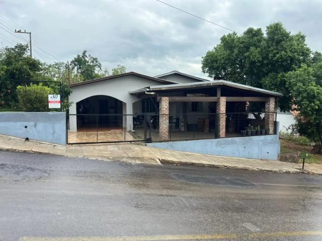 Casa / Sobrado para Venda em São Carlos/SC Cristo Rei 4 Quartos