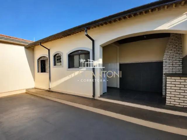 Casa / Sobrado para Venda em São Carlos/SP Centro 2 Quartos
