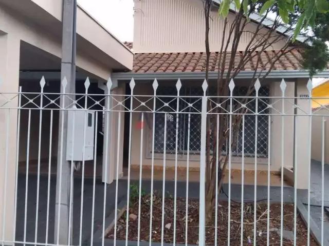 Casa / Sobrado para Venda em São Carlos/SP Centro 3 Quartos