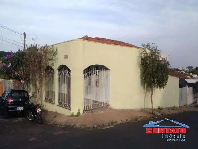 Casa / Sobrado para Venda em São Carlos/SP Centro 3 Quartos