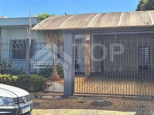 Casa / Sobrado para Venda em São Carlos/SP Centro 3 Quartos