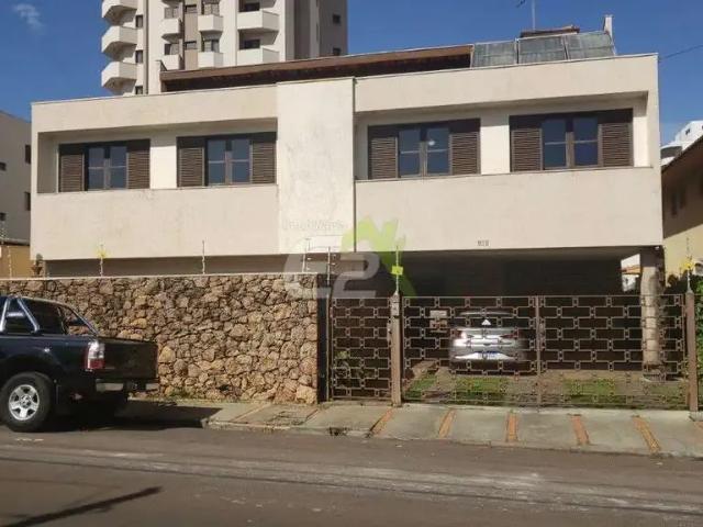 Casa / Sobrado para Venda em São Carlos/SP Centro 5 Quartos