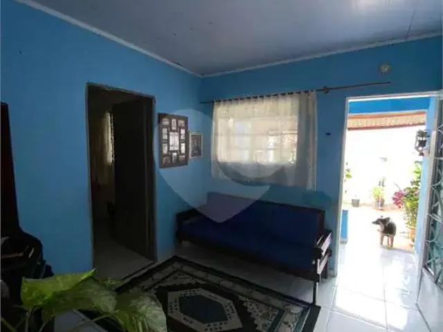 Casa / Sobrado para Venda em São Carlos/SP Chácara Parque Club 2 Quartos