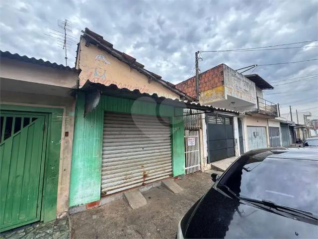 Casa / Sobrado para Venda em São Carlos/SP Cidade Aracy 2 Quartos