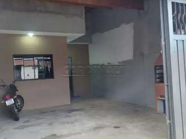 Casa / Sobrado para Venda em São Carlos/SP Cidade Aracy 2 Quartos