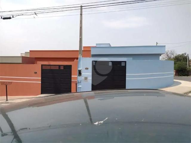 Casa / Sobrado para Venda em São Carlos/SP Cidade Aracy 2 Quartos