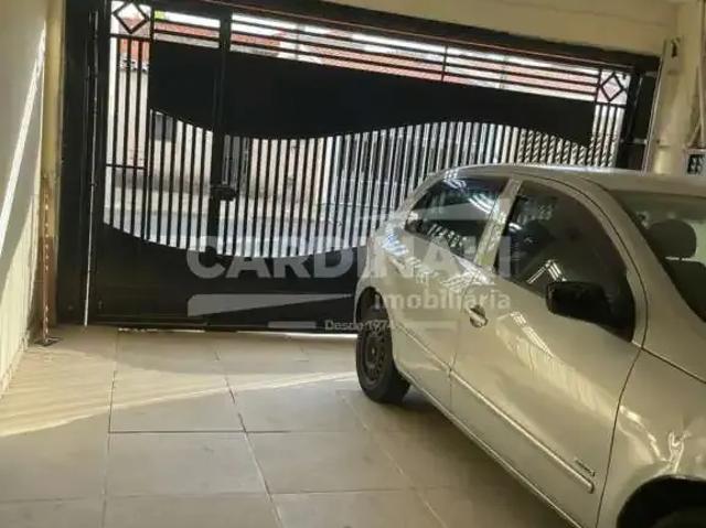 Casa / Sobrado para Venda em São Carlos/SP Cidade Aracy 2 Quartos