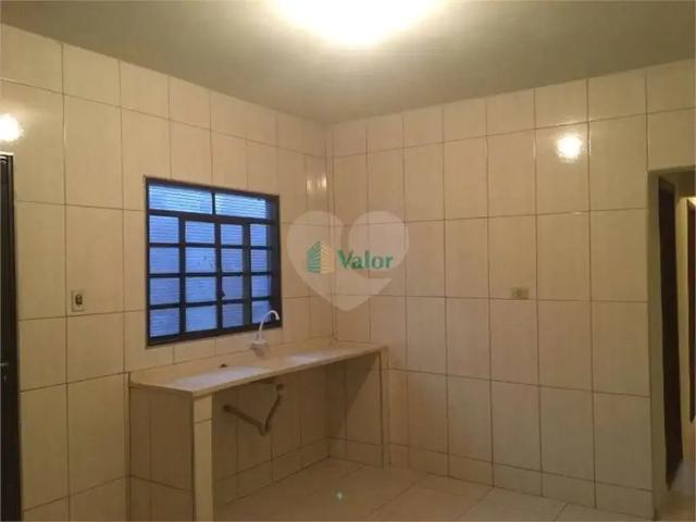 Casa / Sobrado para Venda em São Carlos/SP Cidade Aracy 2 Quartos