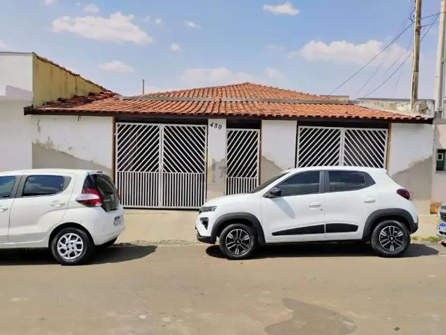 Casa / Sobrado para Venda em São Carlos/SP Cidade Aracy 3 Quartos