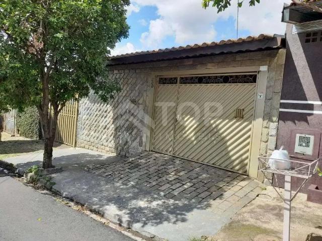 Casa / Sobrado para Venda em São Carlos/SP Cidade Aracy 3 Quartos